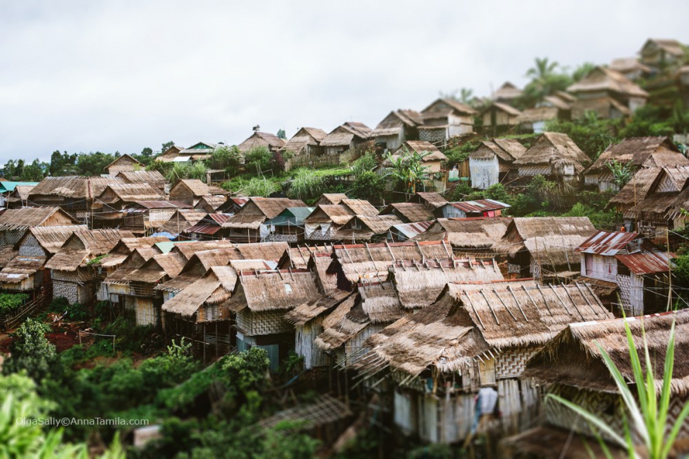 About people without country. Mae La refugee camp in Thailand ...